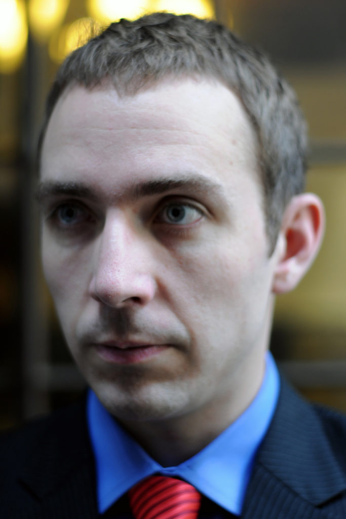 Pepsi beats Coke at Shanghai Disney – Ben Cavender – China Speakers Bureau